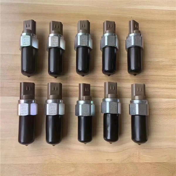 6131 6141 6160 Denso Engine Common Rail Sensor High Pressure Transducer